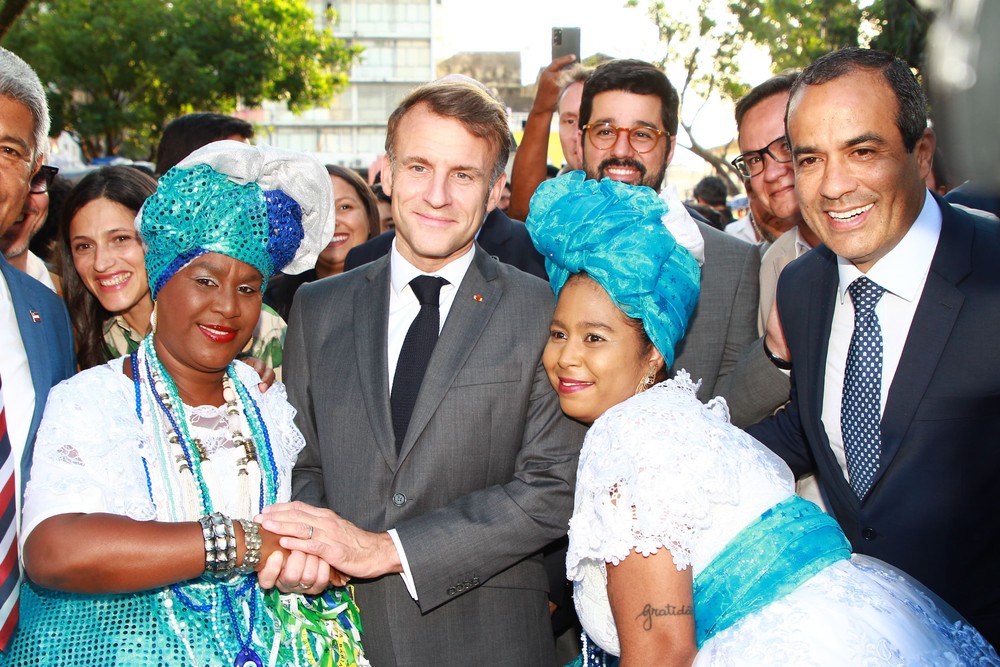 Presidente da França, Emmanuel Macron visita fundação em Salvador ao ...