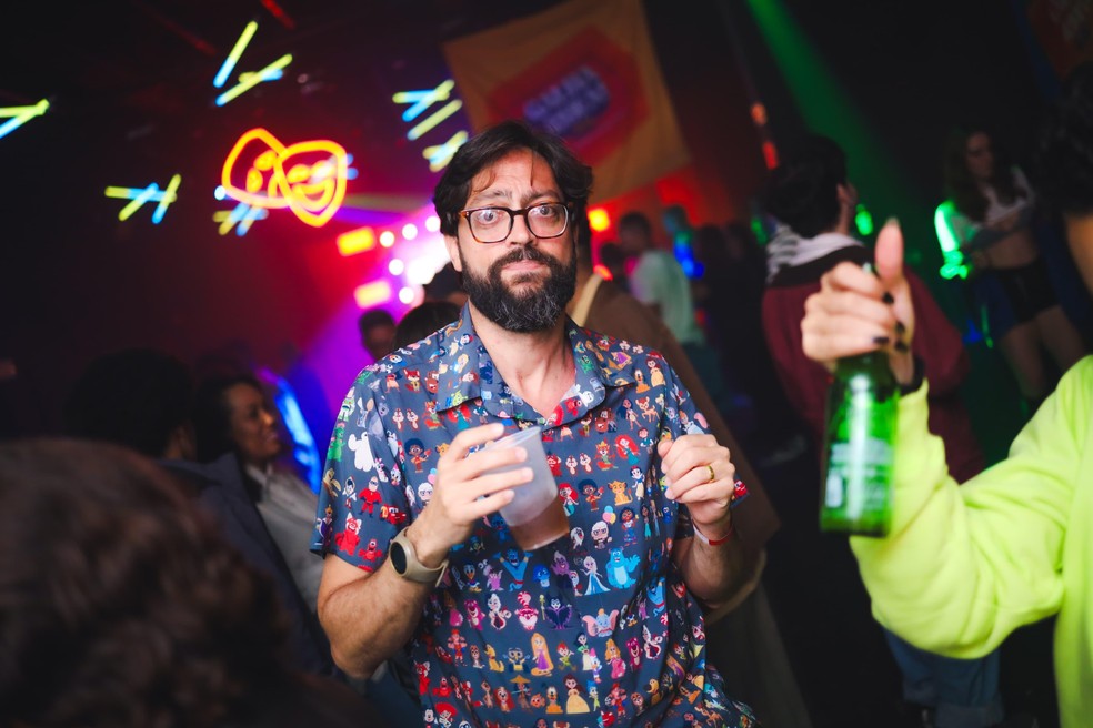 Daniel Dantas, André Gonçalves e outros famosos curtem festa em SP