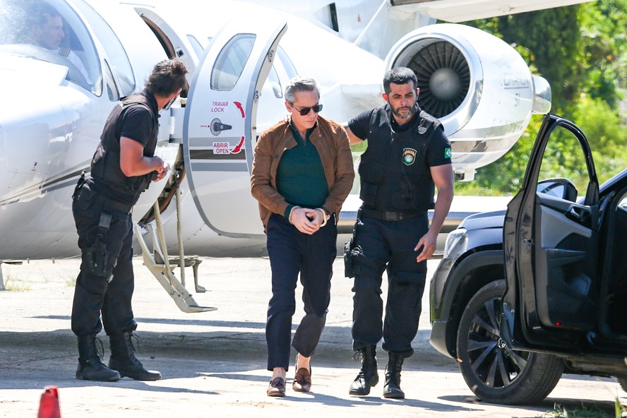 Marco Aurélio é preso? Alexandre Nero e Carolina Dieckmmann gravam ...