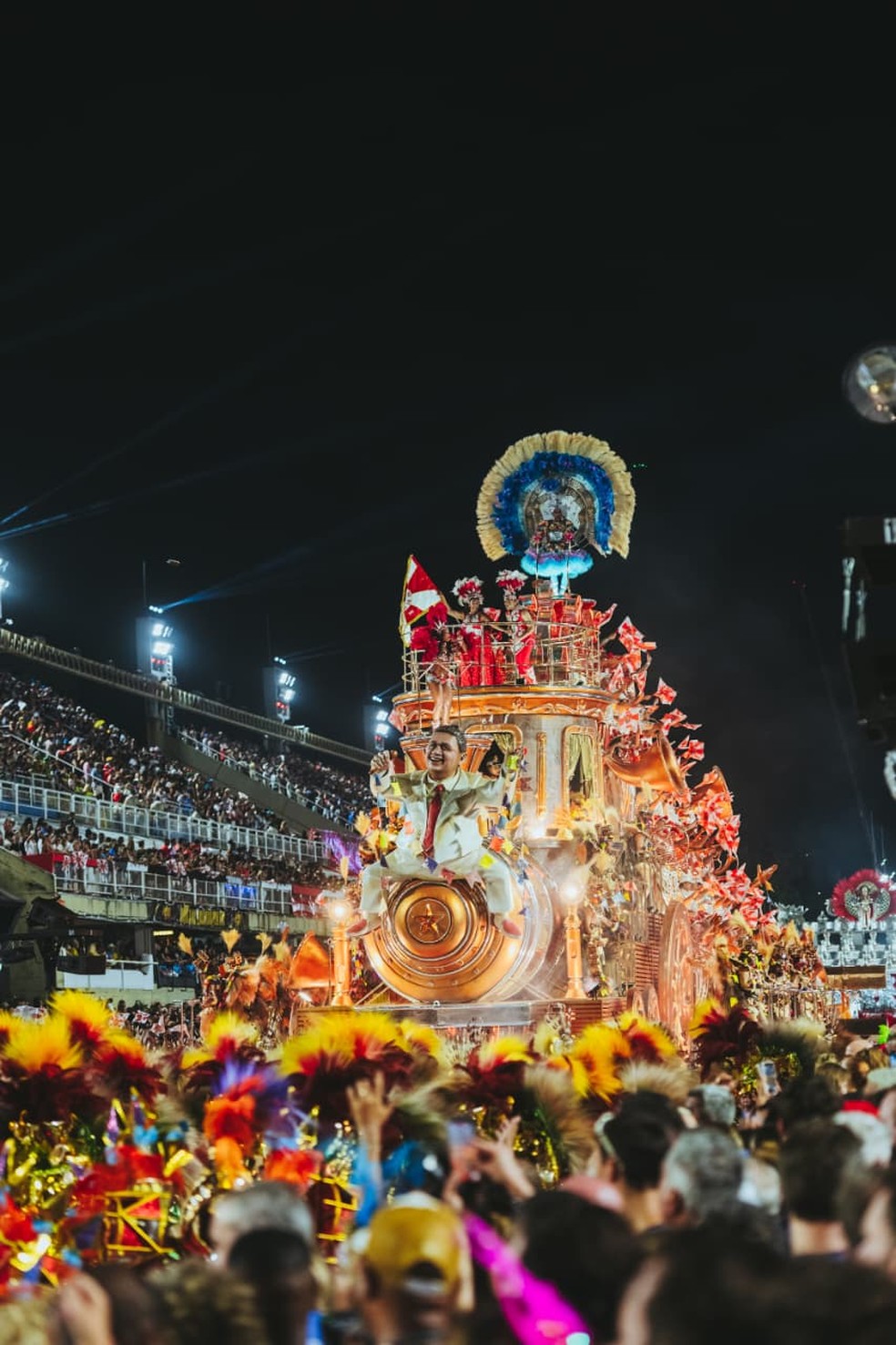 Viradouro ganha o Carnaval 2026 no Rio de Janeiro; veja fotos do desfile