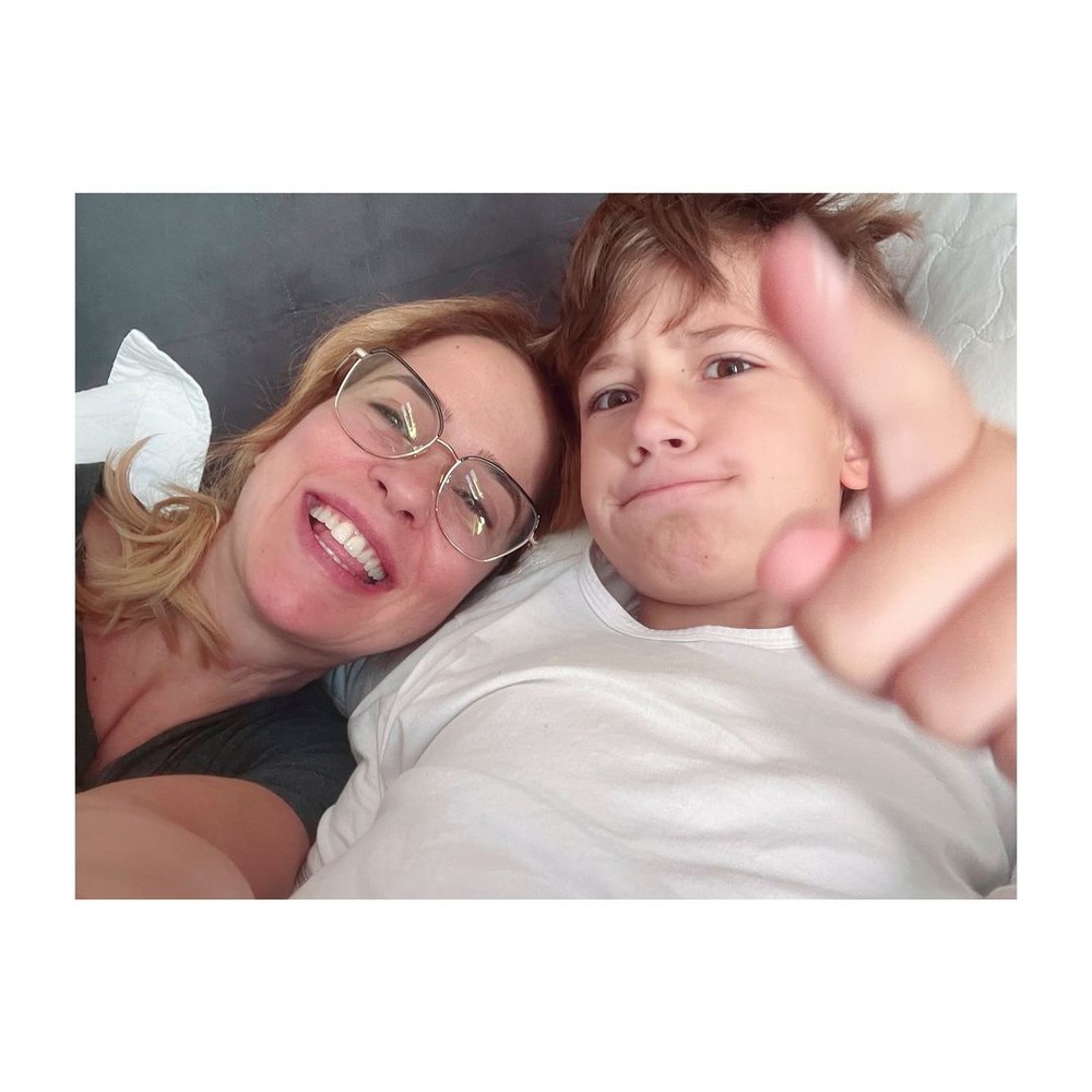 Palomma Duarte faz caras e bocas com o filho caçula, Antonio