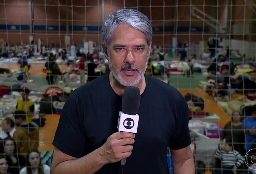 William Bonner comenta papel do jornalismo e se emociona com carinho do ...