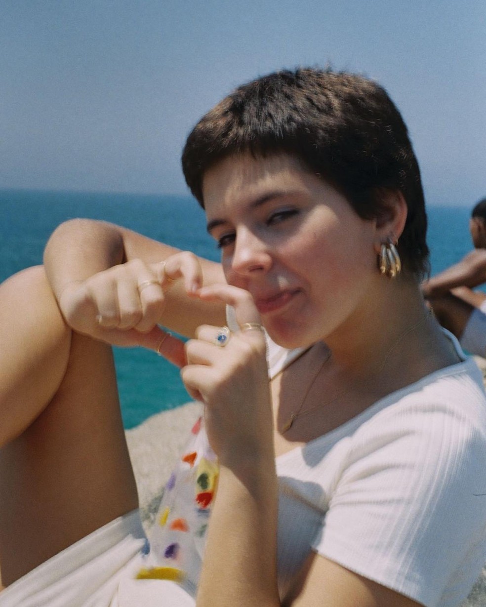 Flor Gil, filha de Bela Gil, fala sobre orientação sexual e recebe ...