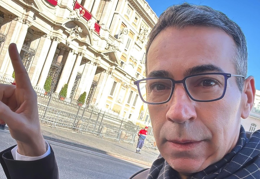 César Tralli reflete ao encerrar cobertura da morte do papa: 'Dever ...
