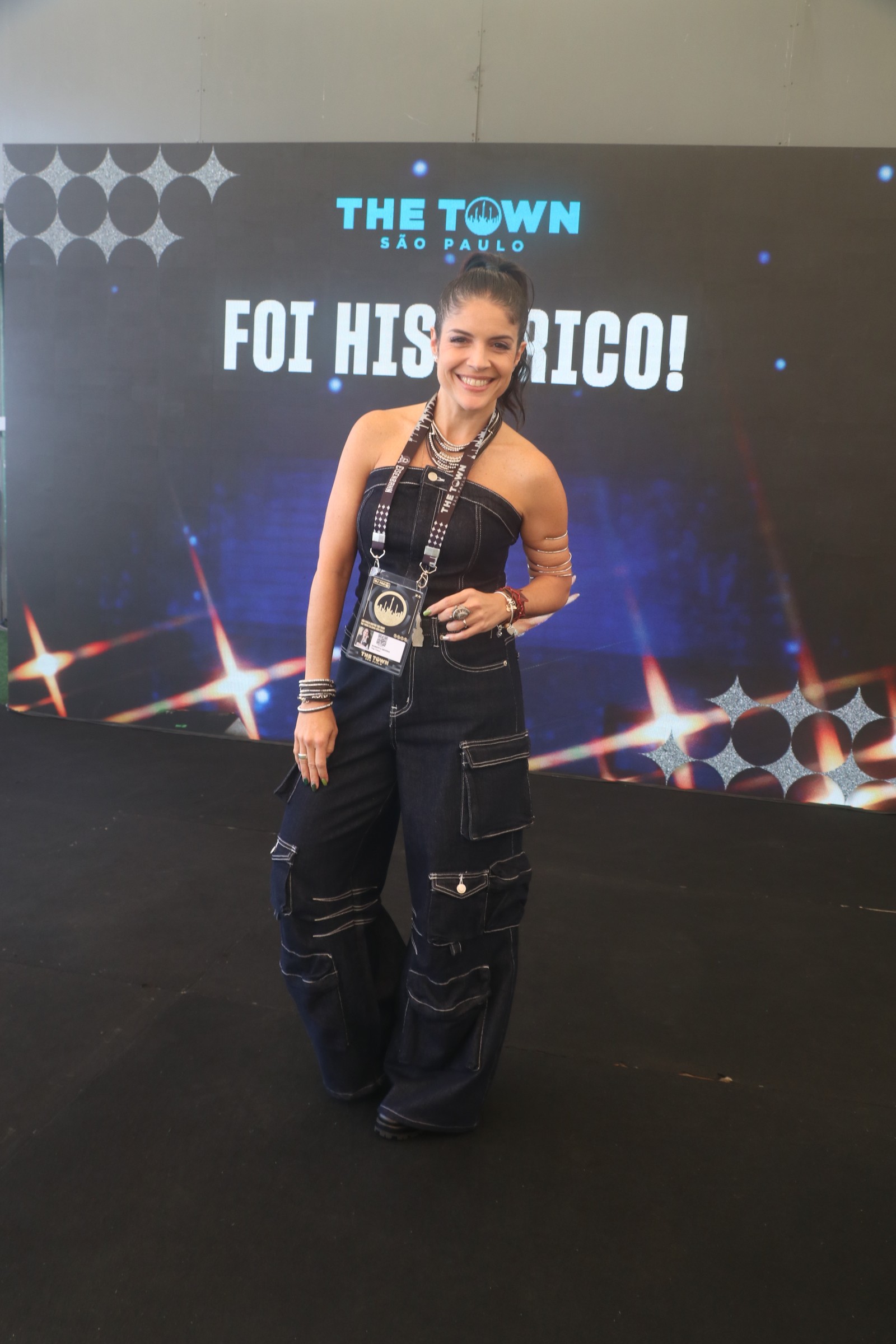 Katy Perry posta foto antes do show no The Town: 'Eu disse que voltaria'