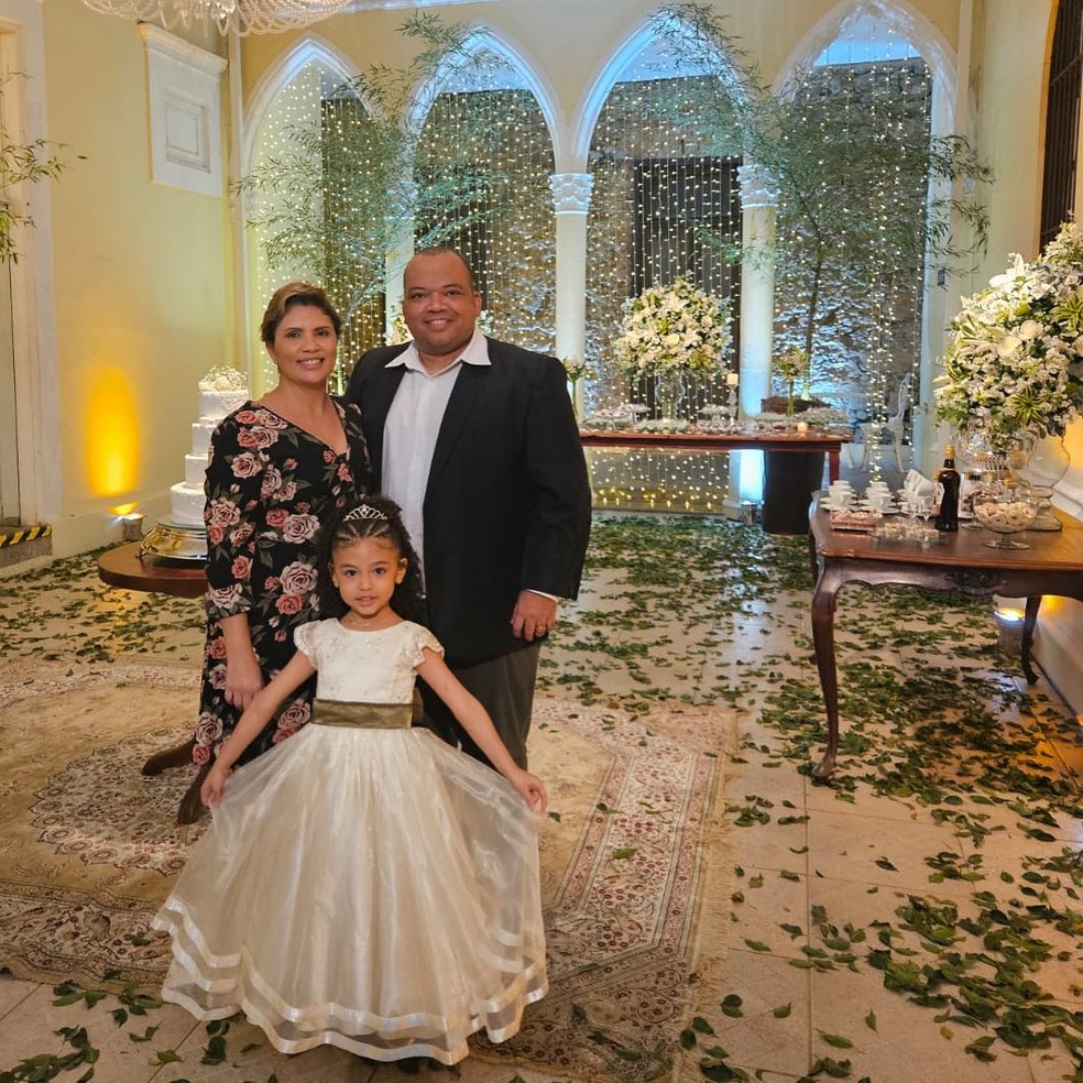 Conheça Elis Cabral, a 'furacãozinho' Sofia de 'Dona de Mim'