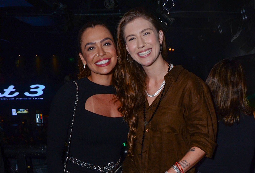 Cantora sertaneja Bruna Viola faz aparição rara com a esposa; veja