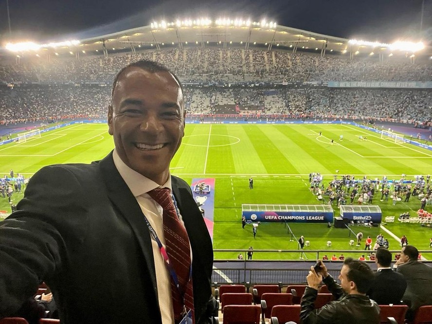 Cafu detalha situação financeira após mansão de R$ 27 milhões ir a leilão