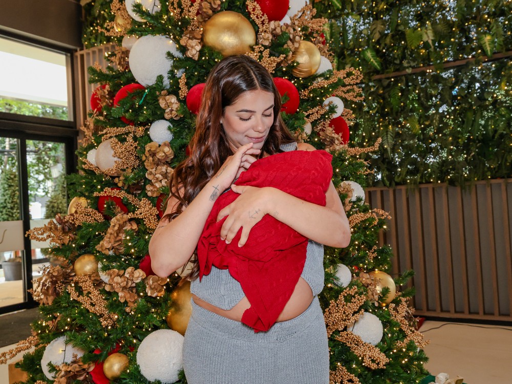 Após dar à luz, Key Alves revela que está usando três cintas e fralda ...