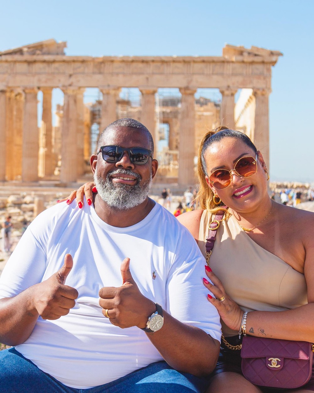 Péricles e a mulher comemoram aniversário de casamento na Grécia