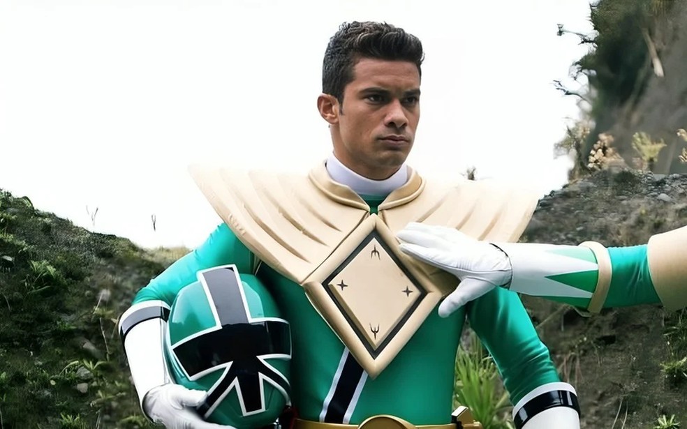 Ator de 'Power Rangers' é condenado por agredir idoso de andador; vídeo