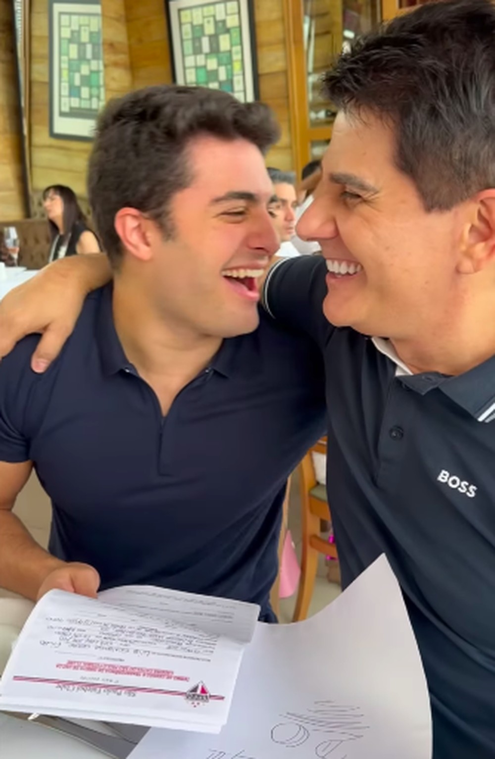 César Filho deixa caçula surpreso com presentão de aniversário de 20 anos