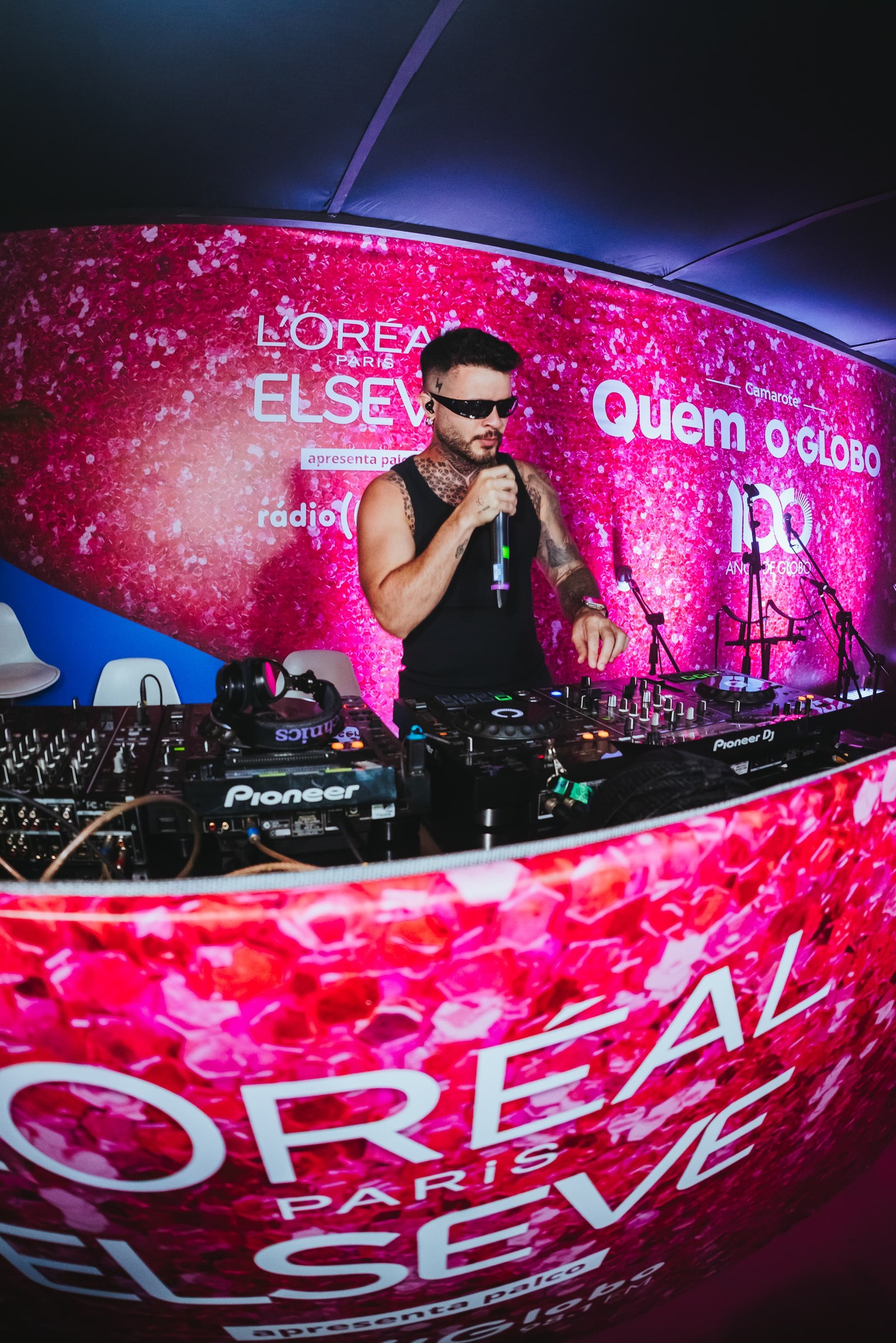 Carnaval 2025: Rebecca celebra legado do avô ao desfilar mais um ano ...