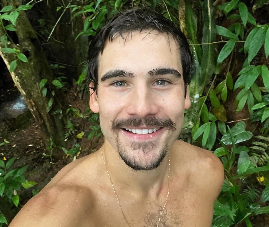 Cinco vezes que Nicolas Prattes fez a internet dar zoom em suas fotos