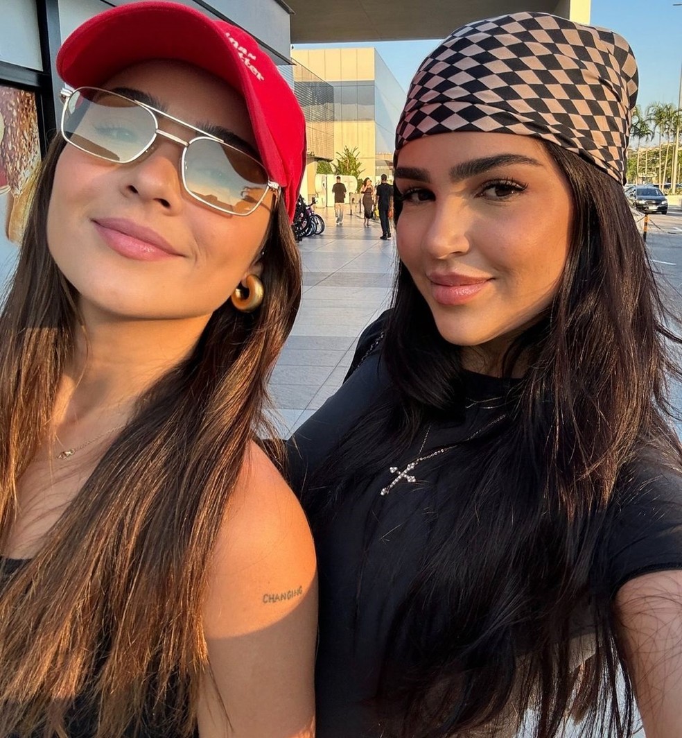 Giullia e Giovanna Buscacio — Foto: Reprodução/Instagram