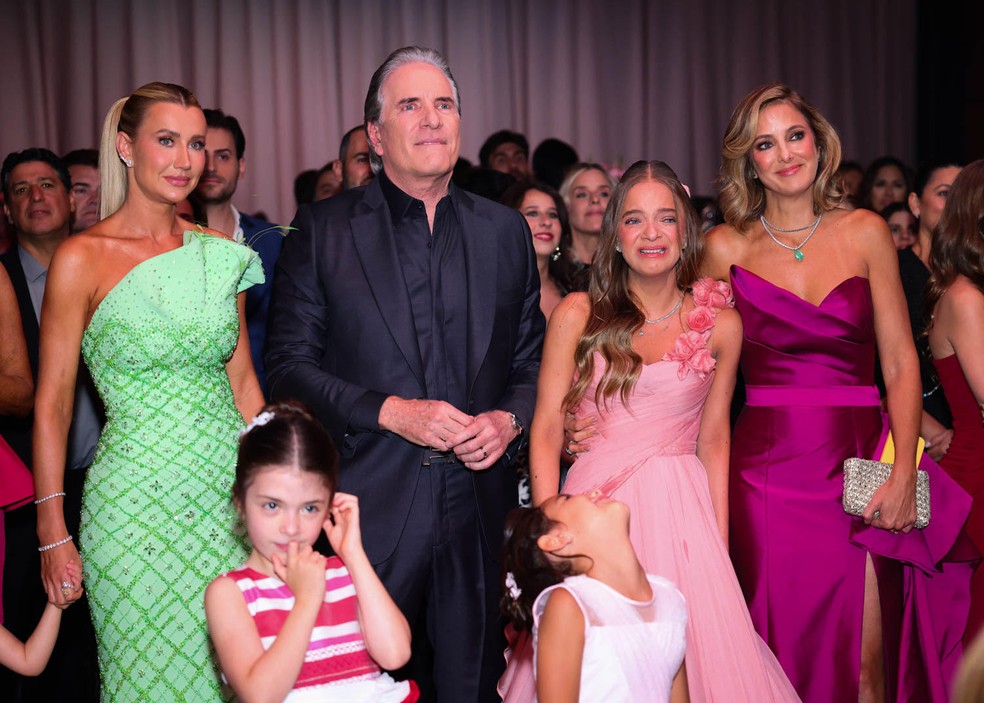 Ana Paula Siebert elogia 'jovialidade' de Roberto Justus: 'Não estou ...