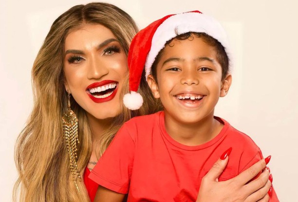 Saiba tudo sobre: Aretuza Lovi