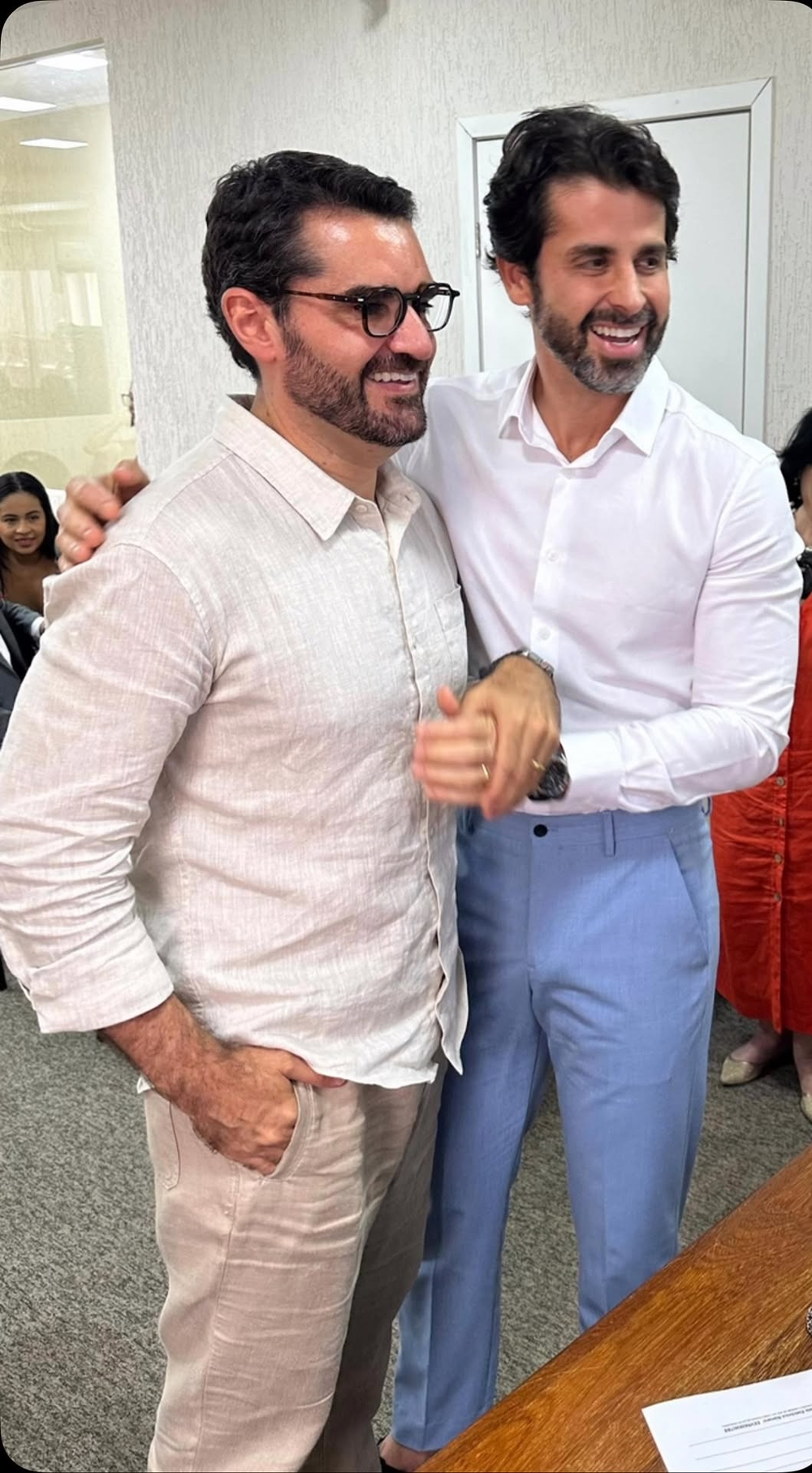 Marcelo Cosme, da GloboNews, se casa com médico Frankel Brandão no Rio