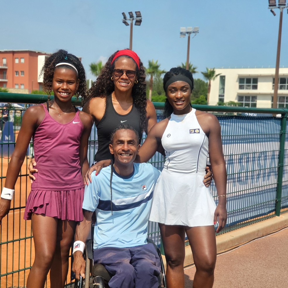 Erika Januza prestigia torneio de tênis na França a convite do ...