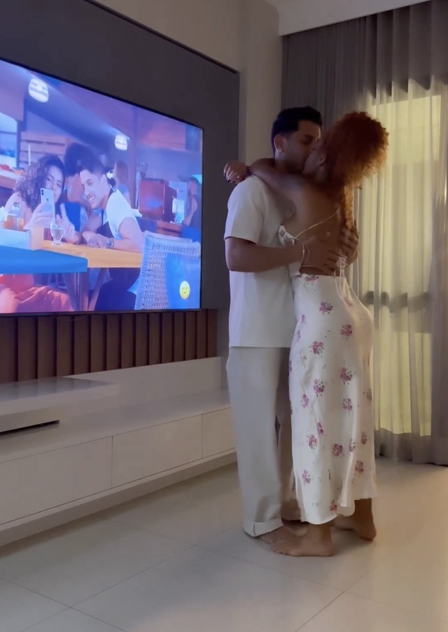 Após acidente, Sthefane Matos e Kevi Jonny celebram 1º mês juntos