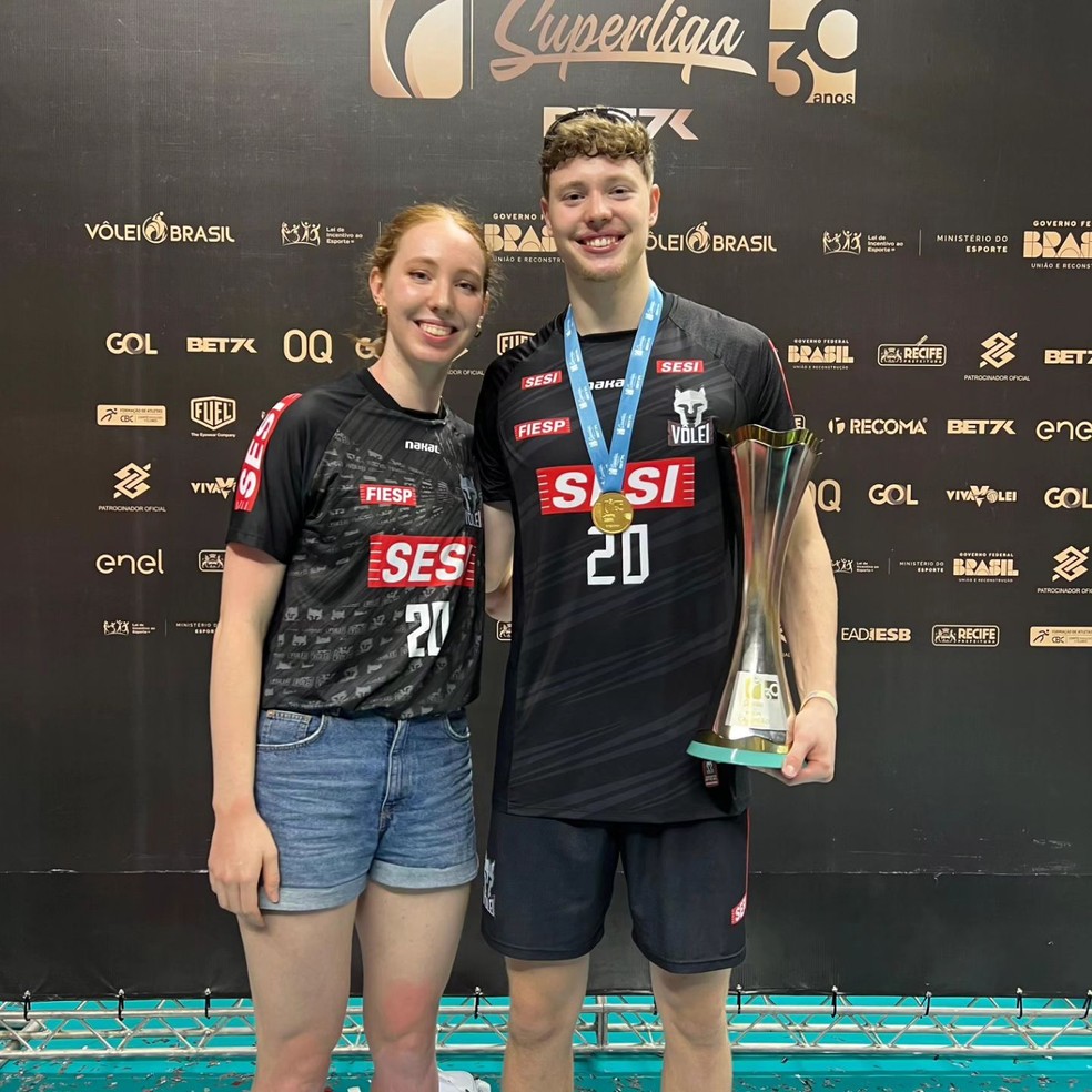 Júlia Bergmann, da Seleção Feminina de Vôlei, celebra chance de dividir ...