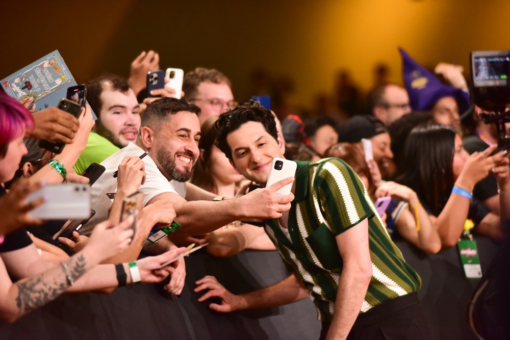 Ben Schwartz, James Marsden e Tika Sumpter apresentam 'Sonic 3' na CCXP 24