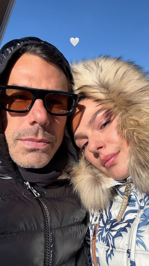 Isis Valverde curte frio do Chile agarradinha com Marcus Buaiz