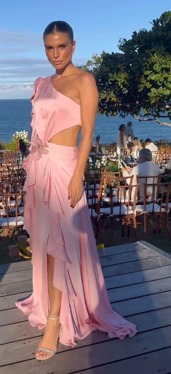Casamento de Mari Saad e Rômulo Arantes Neto: veja looks de famosos