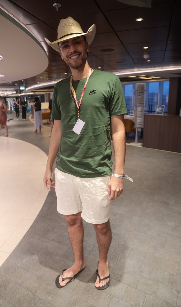 Com Pipo Marques e cunhados, Mari Gonzalez faz seu primeiro cruzeiro ...