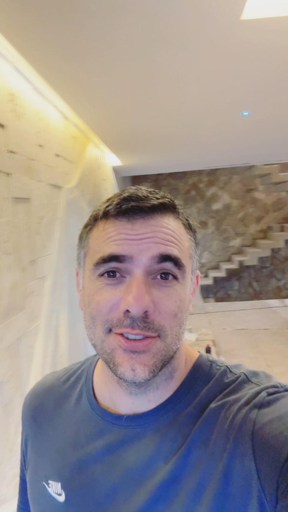 Ex-BBB Daniel Saullo mostra mansão da família, em obra há 5 anos: 'Uma ...