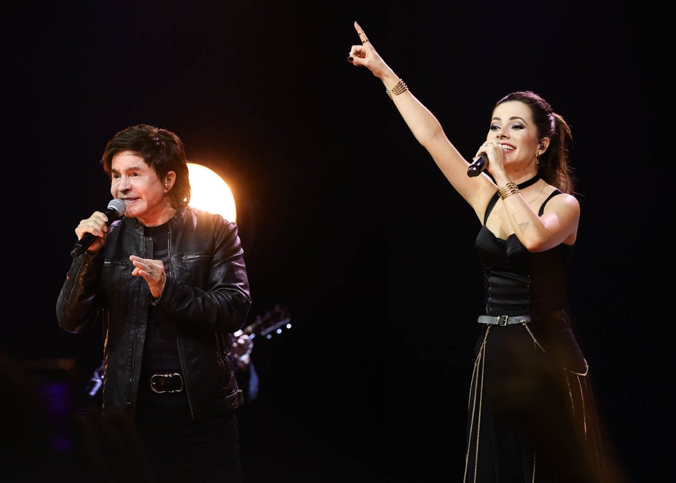 Sandy canta com o pai, Xororó, em último show antes de pausa na carreira
