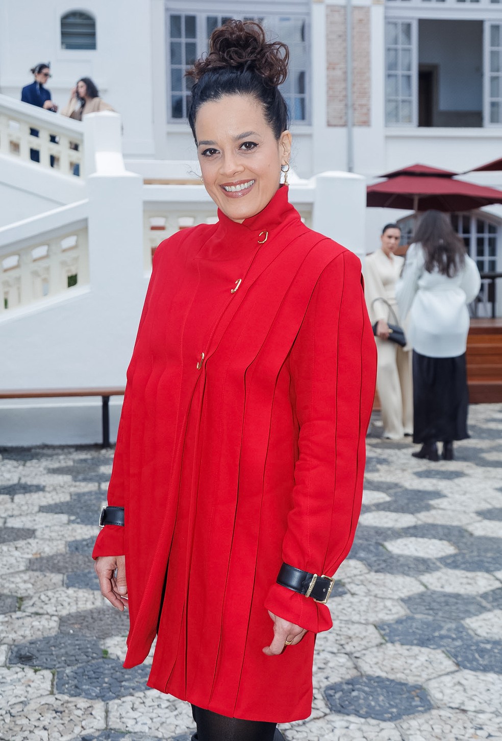 Bianca Comparato prestigia desfile da namorada, Rafaella Caniello, em ...