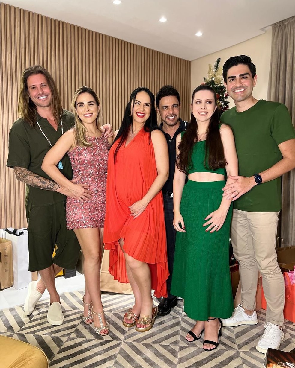 Wanessa Camargo aproveita Natal com Dado Dolabella, Zezé Di Camargo e a ...