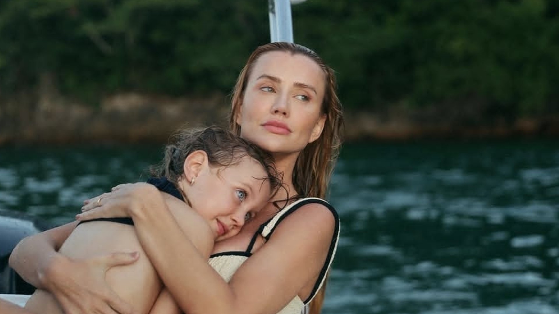 Ana Paula Siebert fala sobre ficar longe da filha para trabalhar ...