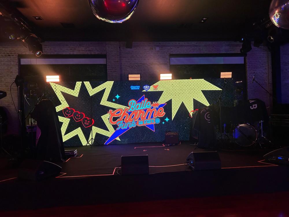 MC Daniel reúne famosos em baile funk de aniversário com looks 'Hip Hop ...