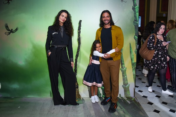 Barbara Fialho leva filha e namorado JP Demasi para musical Wicked em ...