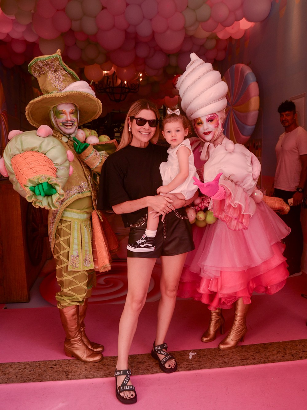 Sabrina Sato e Duda Nagle celebram aniversário de filha com festança ...