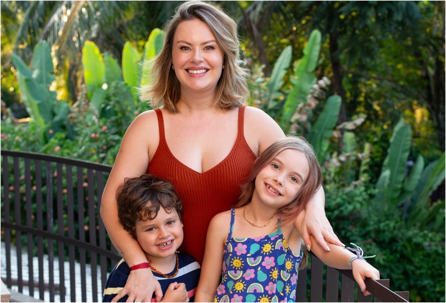 Mari Bridi fala sobre maternidade após separação: 'Eles dormem comigo ...