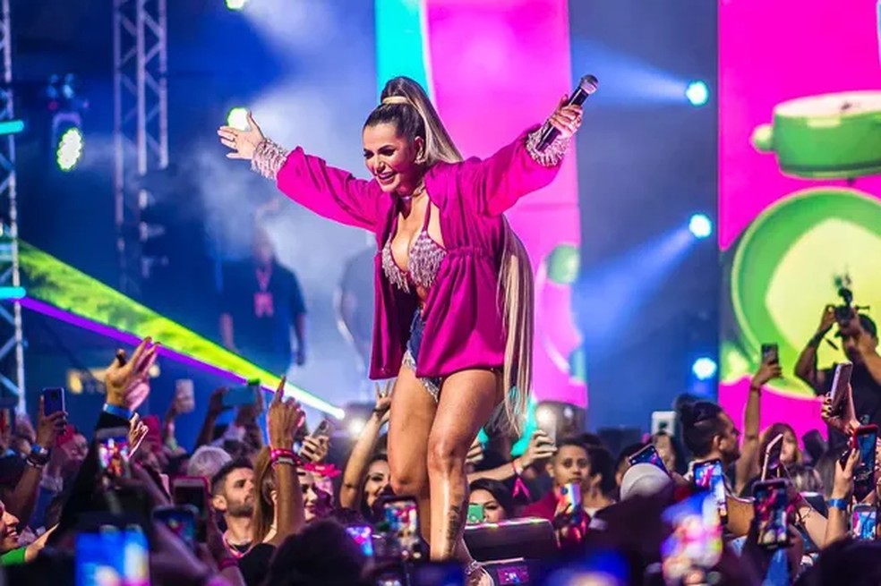 Viúva de MC, influencer e até cantora: Entenda ascensão de Deolane ...