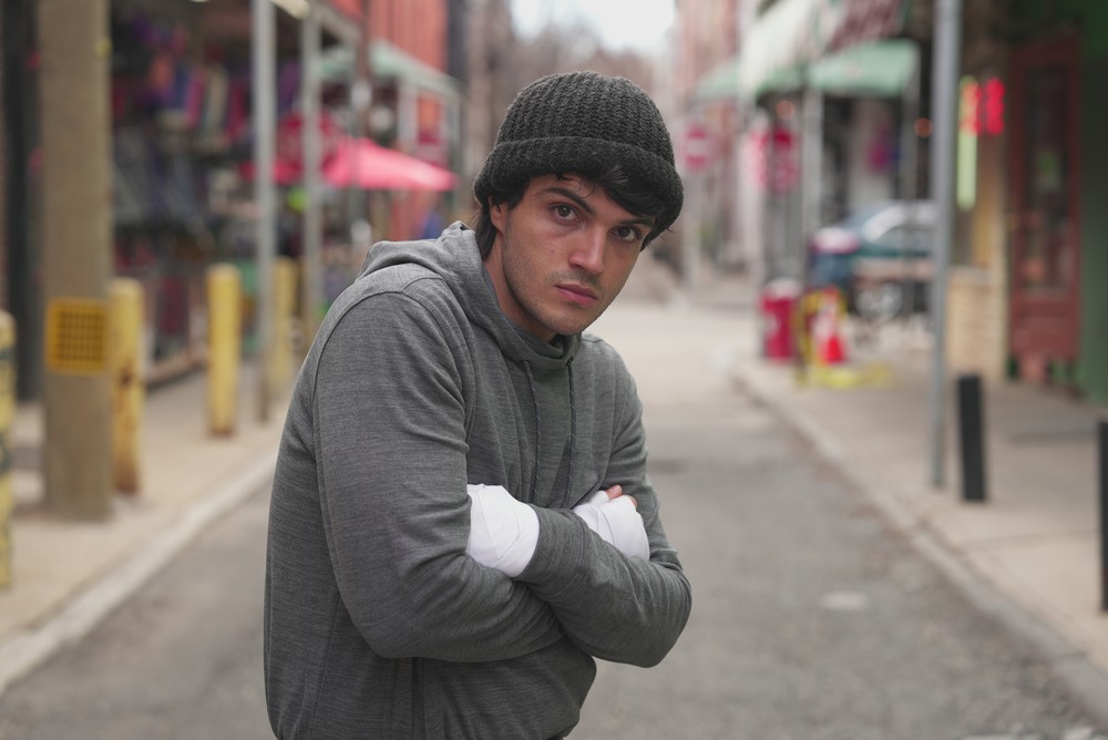 Daniel Haidar adota 'vida de atleta' para encarnar Rocky Balboa no ...