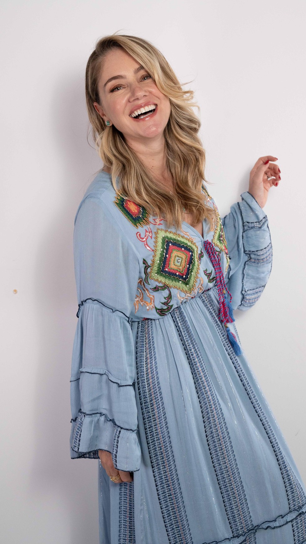 Juliana Baroni vai reviver a ex-primeira-dama Marisa Letícia em desfile no Carnaval 2026; compare