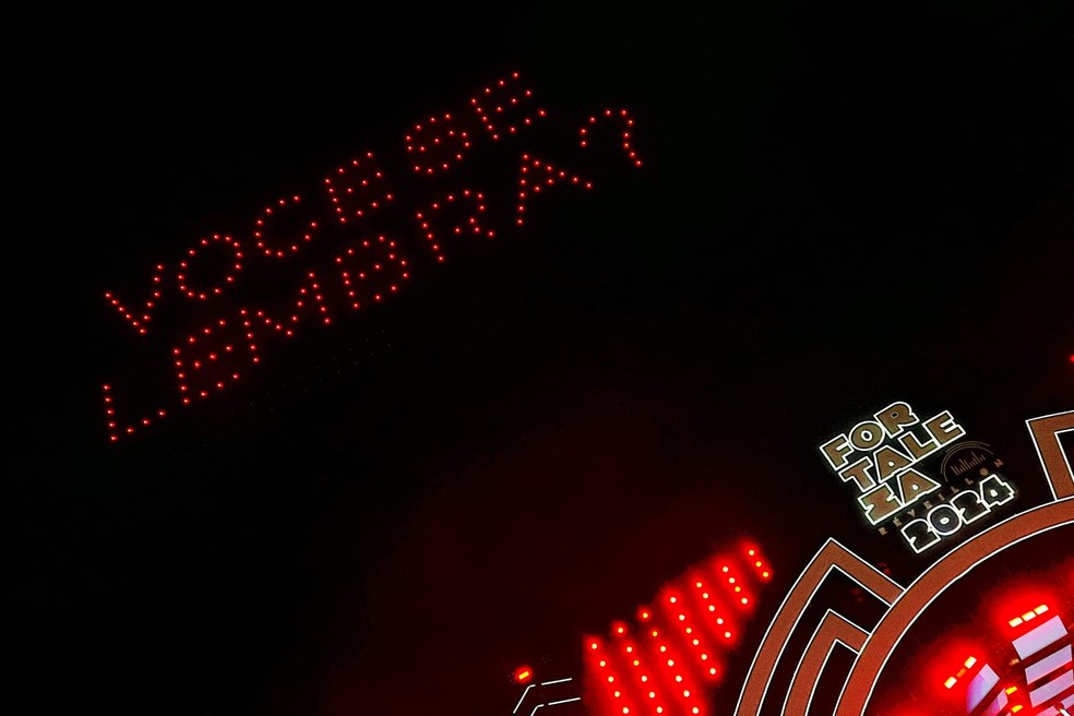 Drones de Alok impressionam com show de luzes no Réveillon de Fortaleza ...