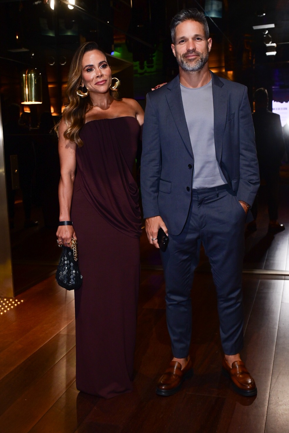 Elegância, brilho e transparência: Famosos marcam presença no Favela ...