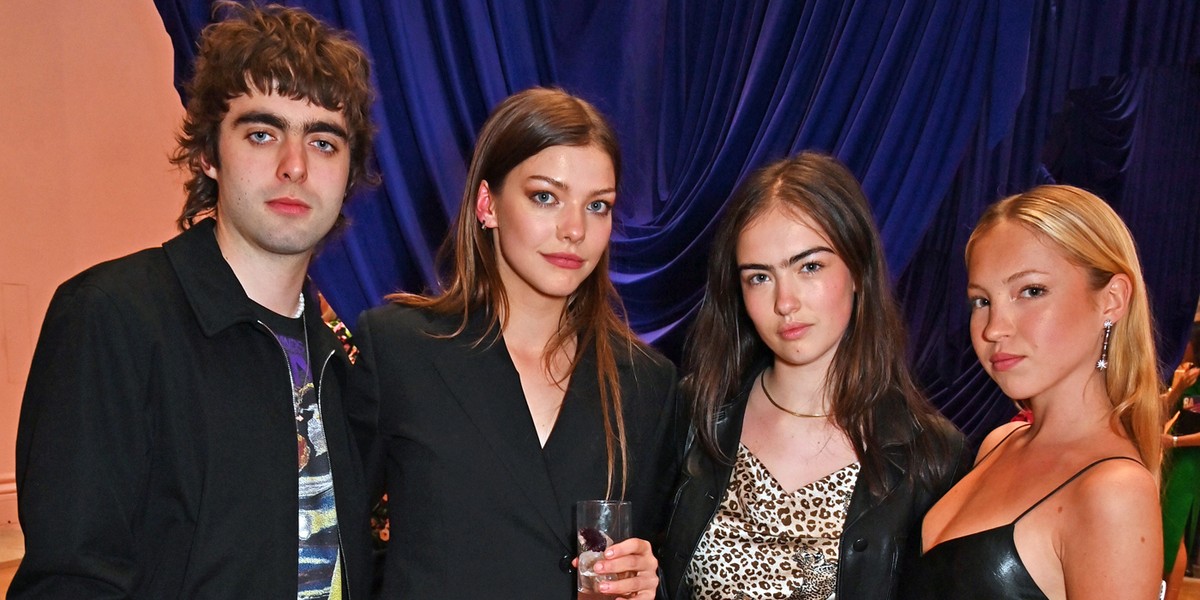 Filha de Kate Moss e filhos de Liam Gallagher, ex-Oasis, curtem festa ...