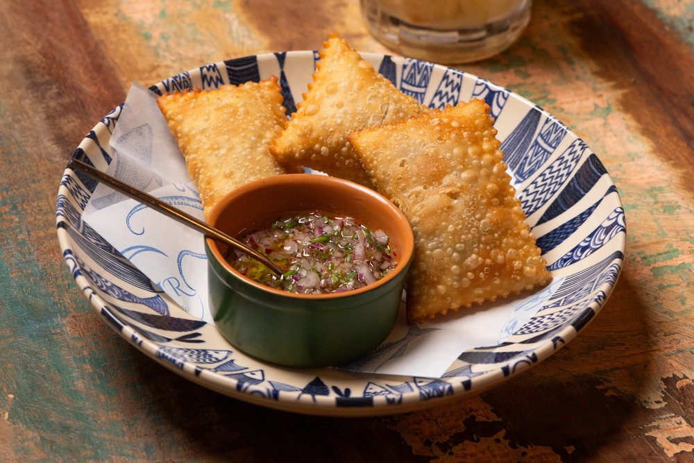 Clássico de feira: conheça diferentes versões do tradicional pastel
