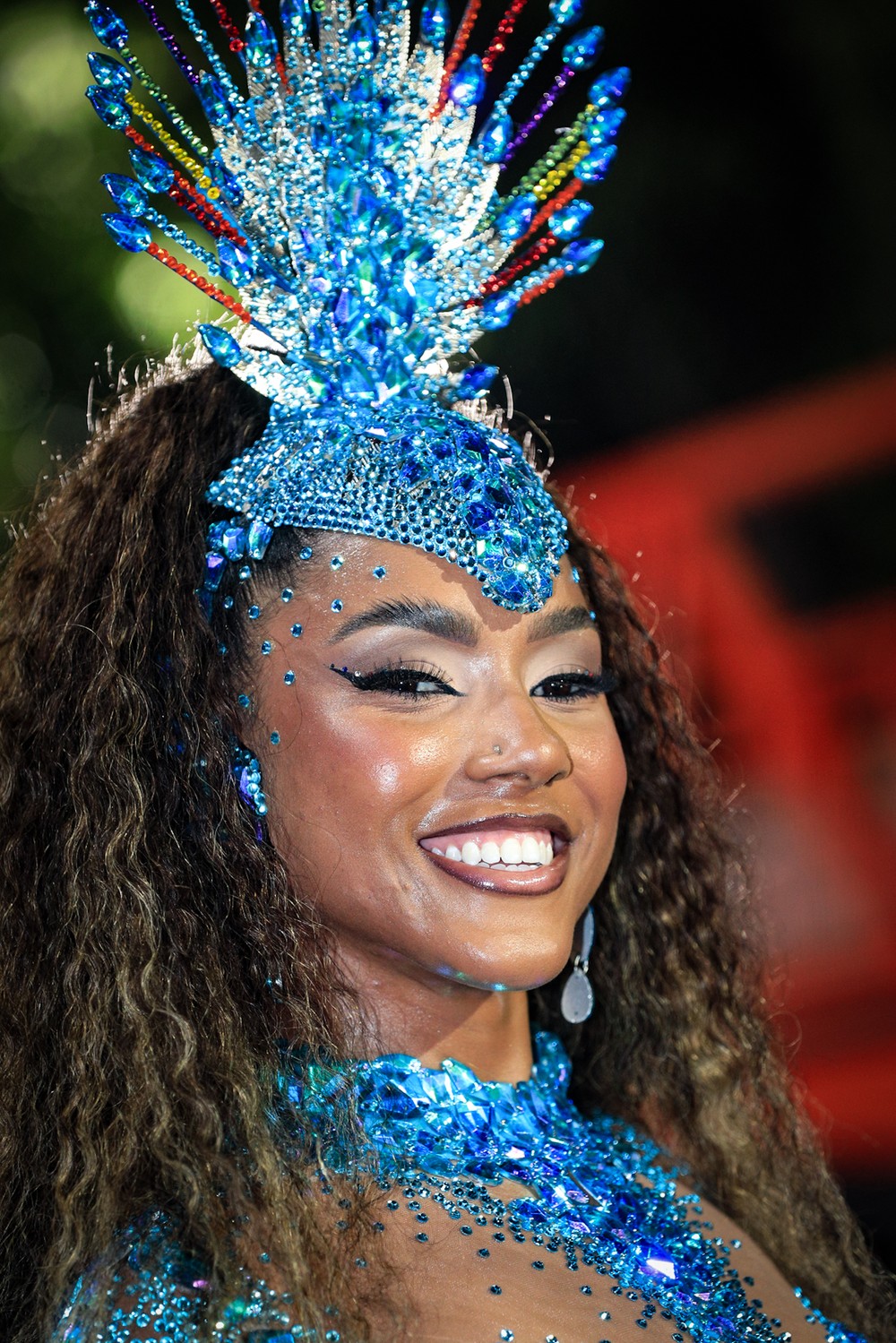 Rainhas, musas e famosas brilham em ensaios técnicos do Carnaval 2025 no Rio e em São Paulo