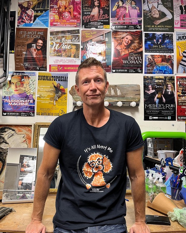 Morre comediante Tony Knight, aos 54 anos, após 'terrível acidente' com ...