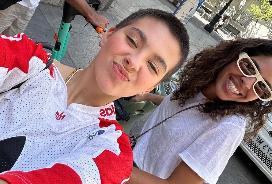 Bela Gil expõe conversa em que a filha, Flor Gil, fala sua orientação ...