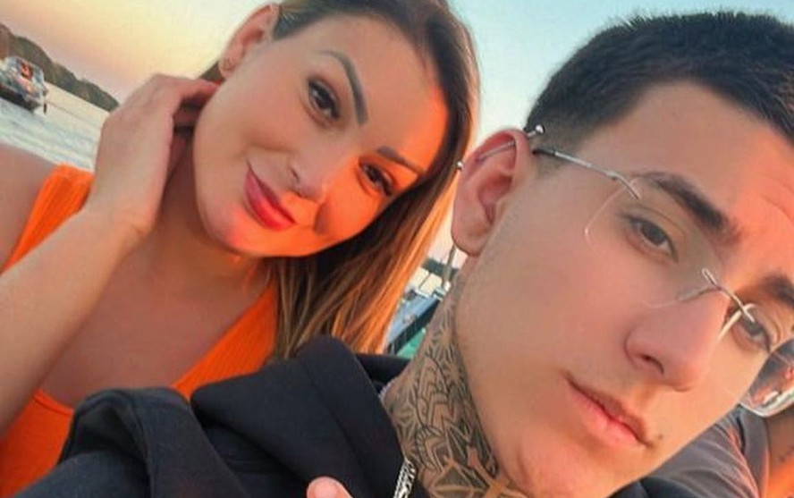 Filho De Andressa Urach Sobre Filmar A Mãe Transando Às Vezes Tenho