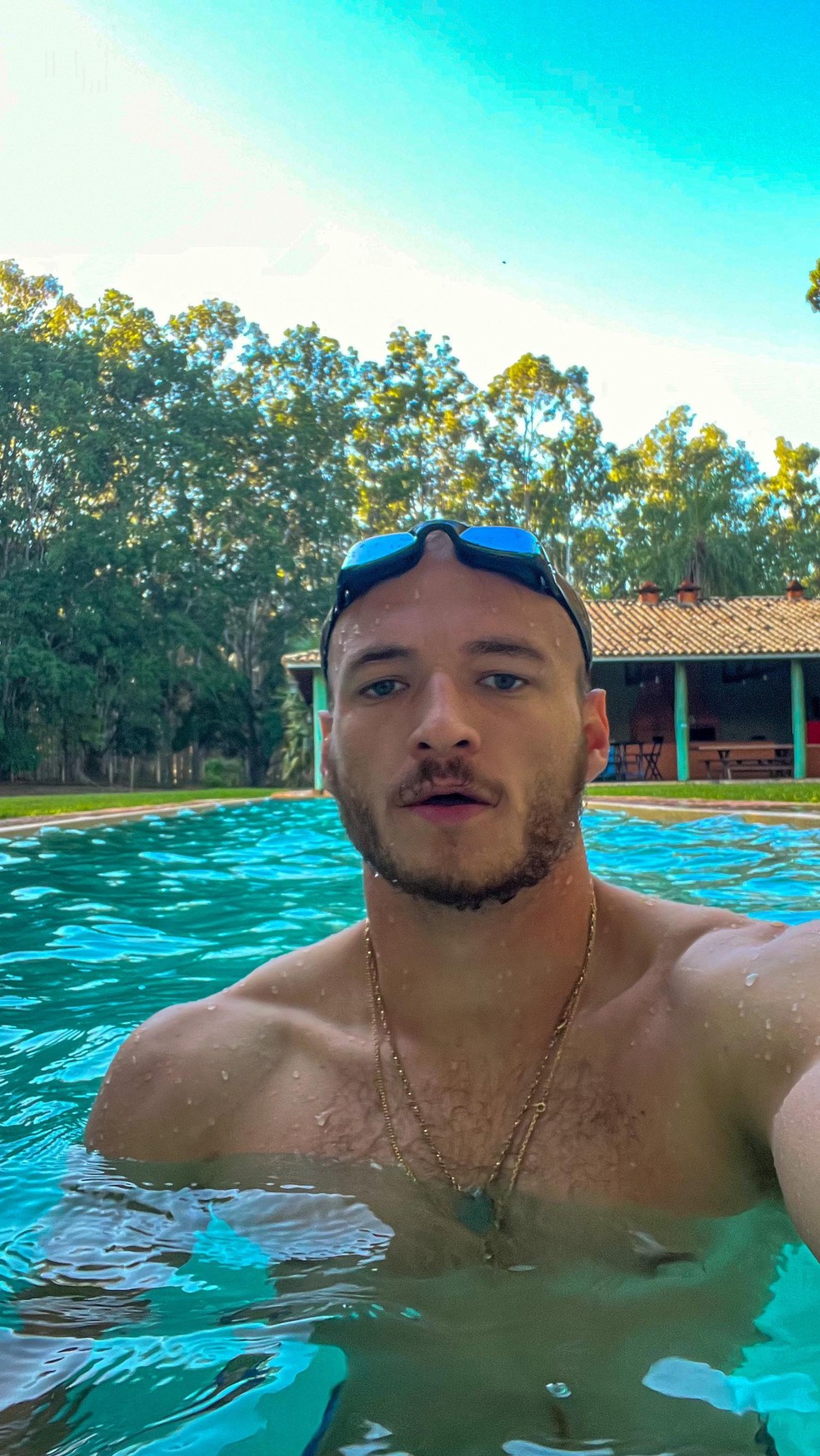 Atleta, 'anticoach', piloto: conheça Nikolaj Sojka, novo affair de Sammy